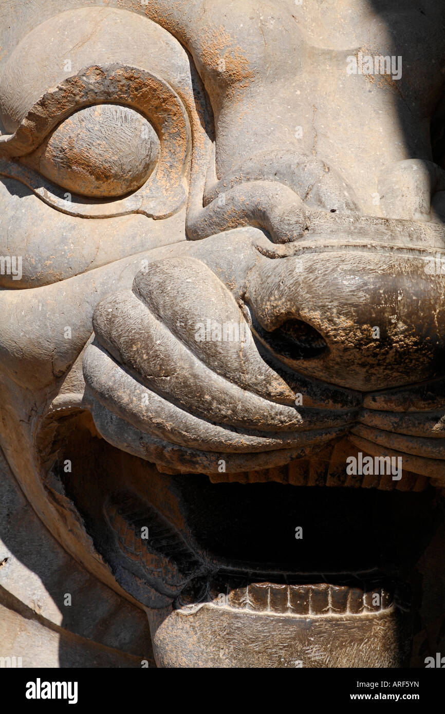 Statue of a lion at Persepolis Iran Stock Photo - Alamy
