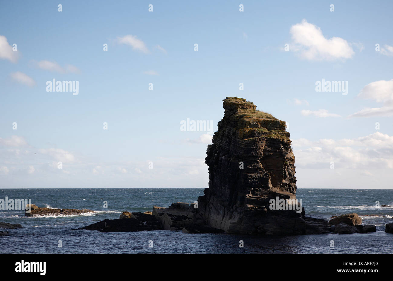 Sea Stack Latheronwheel Caithness Scotland Stock Photo - Alamy