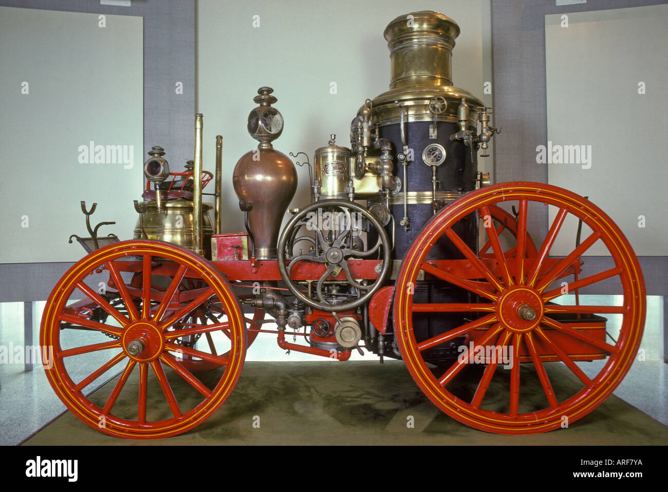 antique oil well pump engine steam fire engine energy source ...