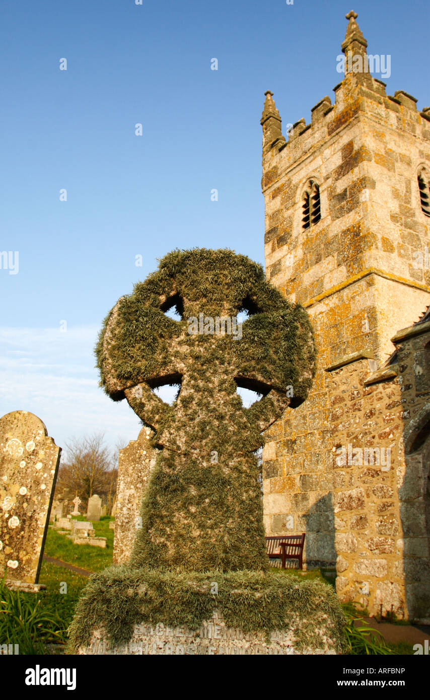 Europe England Cornwall Celtic cross in cemetery Stock Photo - Alamy