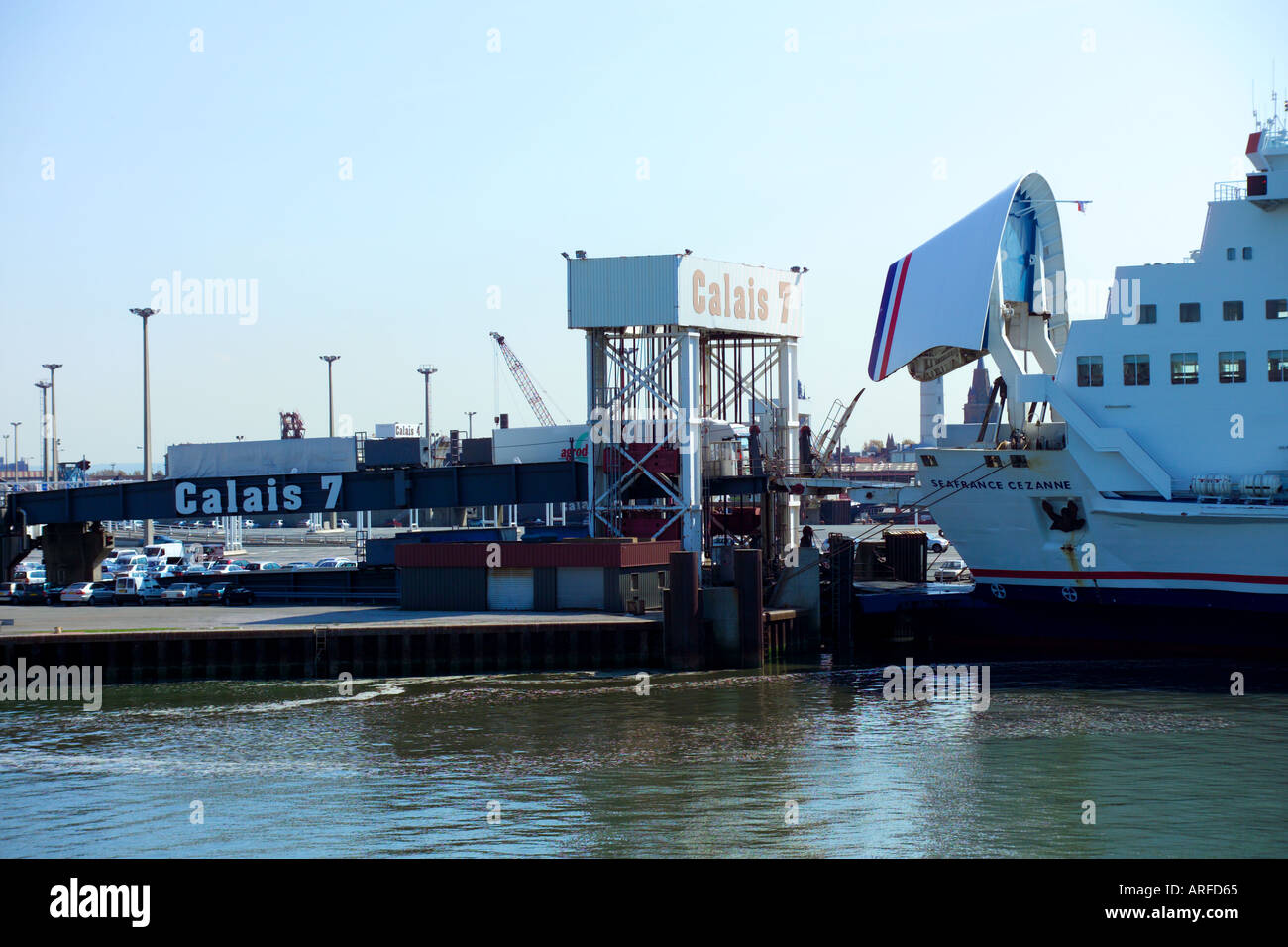Calais docks hi-res stock photography and images - Alamy
