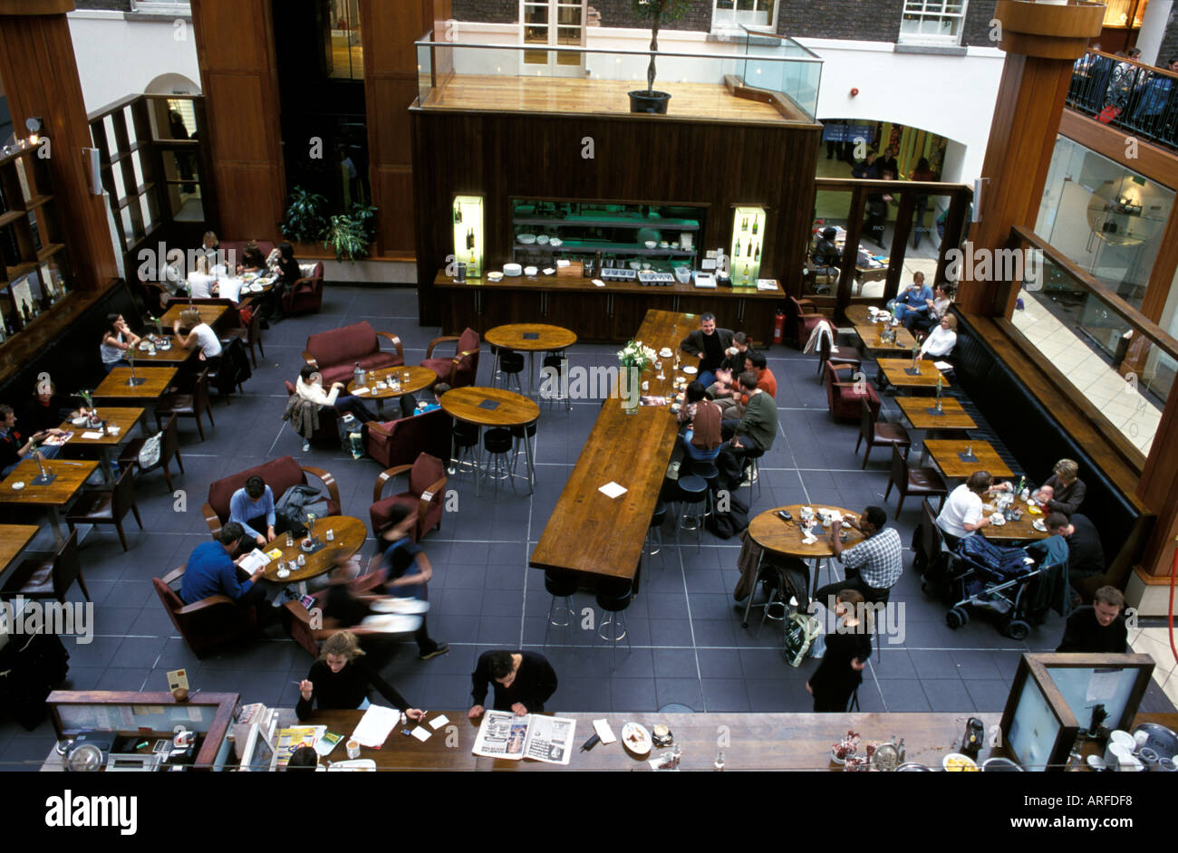 Shopping Mall Dublin Ireland Stock Photo - Alamy