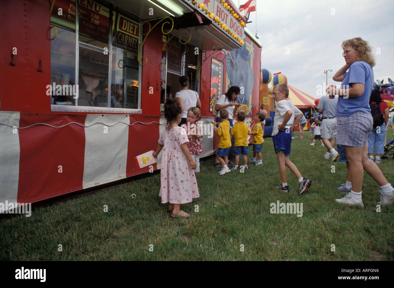 Kelly Miller Circus USA America American midway concessions Stock Photo ...