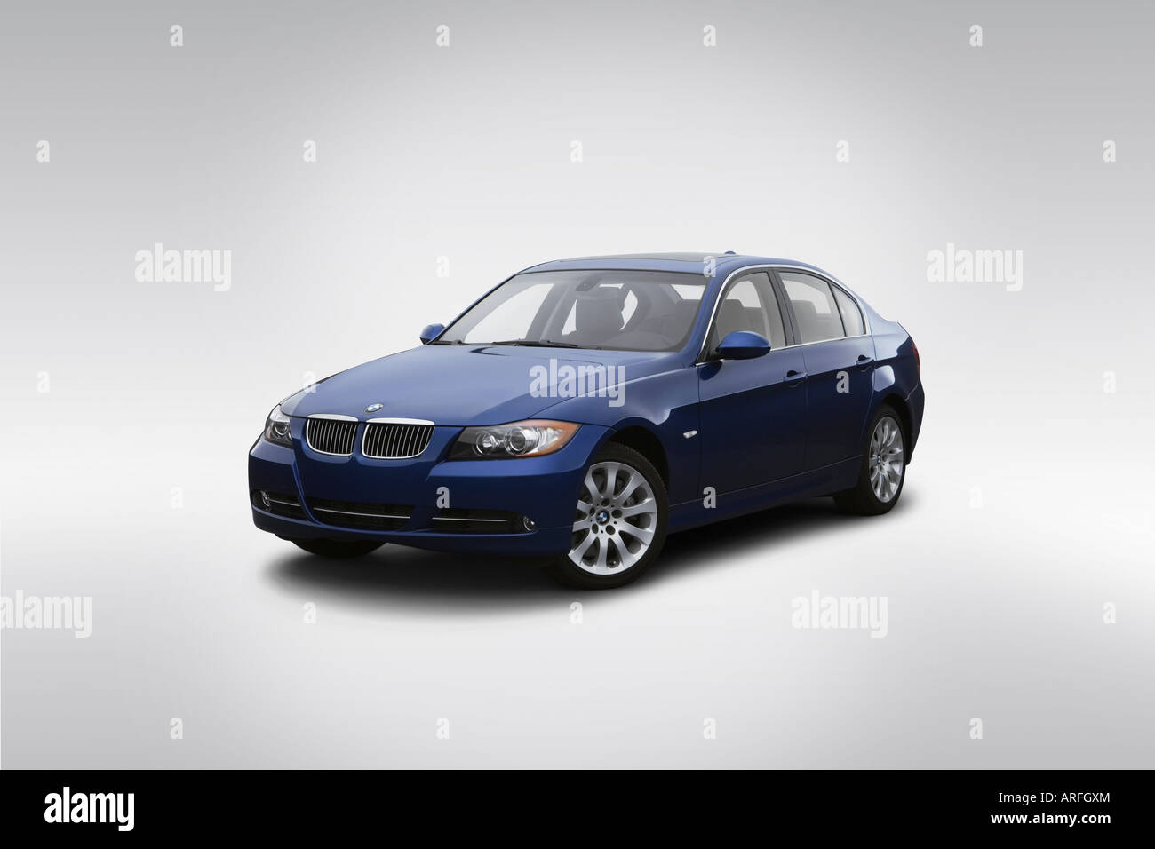 2007 BMW 3-series 335i in Blue - Front angle view Stock Photo - Alamy