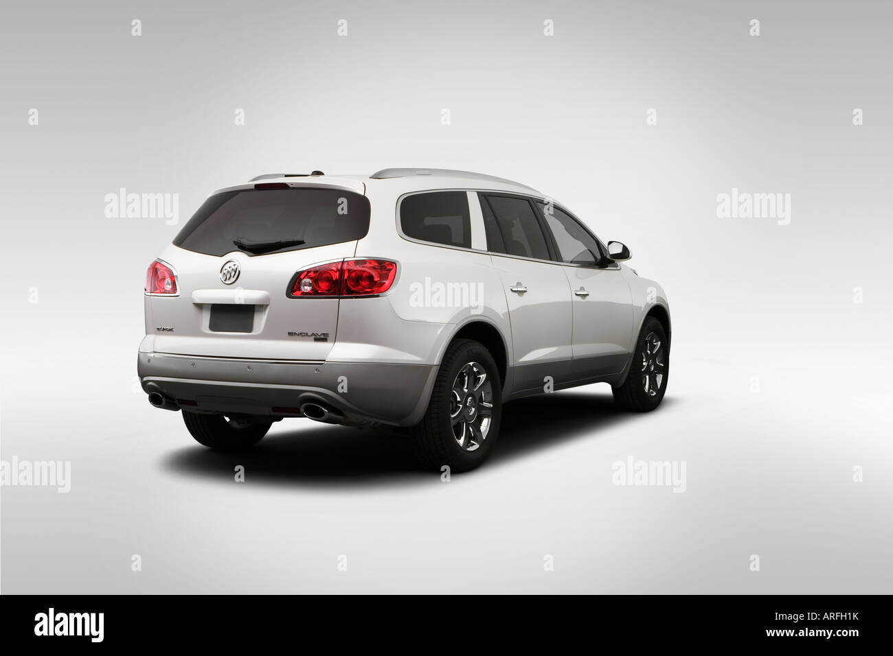 2008 buick enclave cxl in hi-res stock photography and images - Alamy