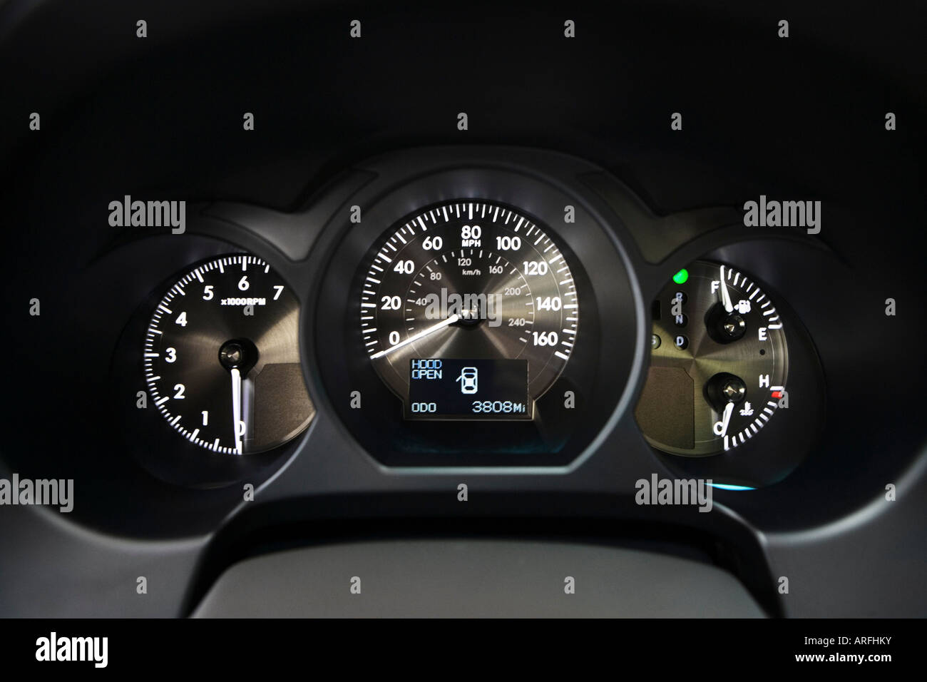 2007 Lexus GS 350 in Red - Speedometer/tachometer Stock Photo - Alamy