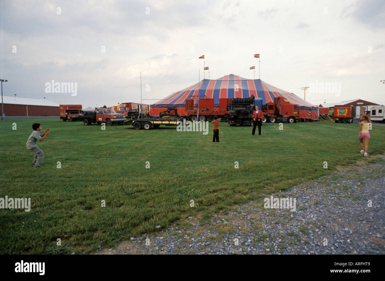 Kelly Miller Circus USA America American performers children play ...