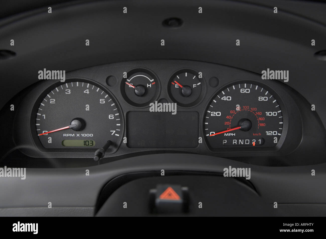 2007 Ford Ranger XL in White - Speedometer/tachometer Stock Photo - Alamy