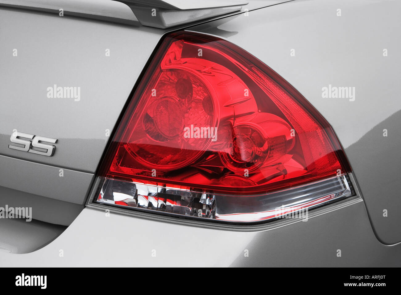2007 Chevrolet Impala SS in Silver - Tail light Stock Photo - Alamy