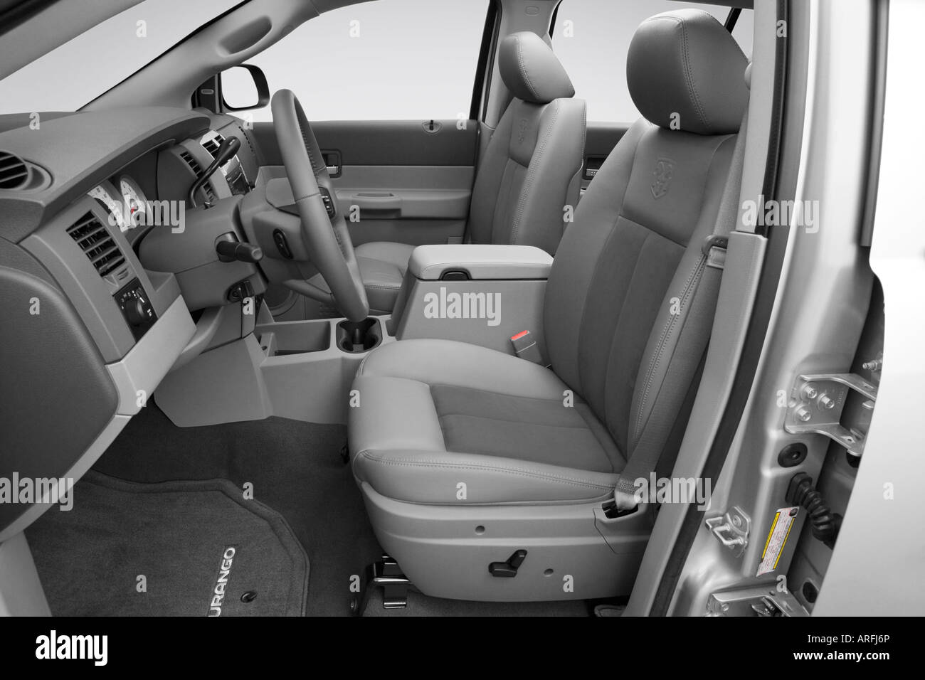 2007 Dodge Durango Limited in Silver - Front seats Stock Photo - Alamy