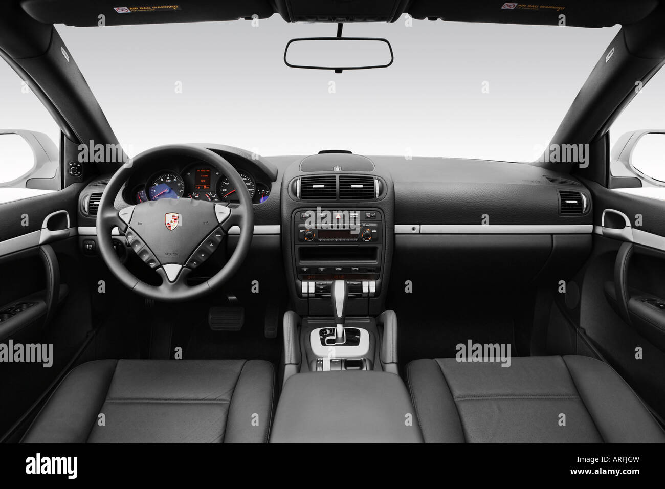 2008 Porsche Cayenne V6 in Silver - Dashboard, center console, gear ...