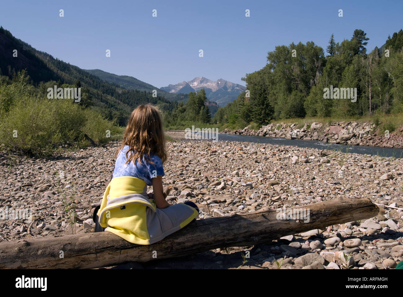 Child roaring hi-res stock photography and images - Alamy