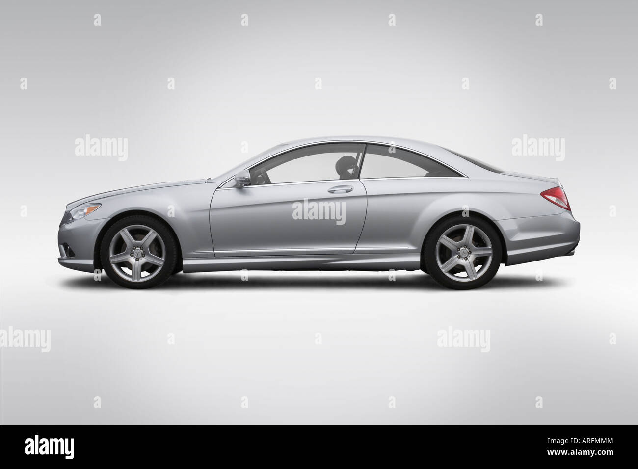 2007 Mercedes-Benz CL550 in Silver - Drivers Side Profile Stock Photo ...