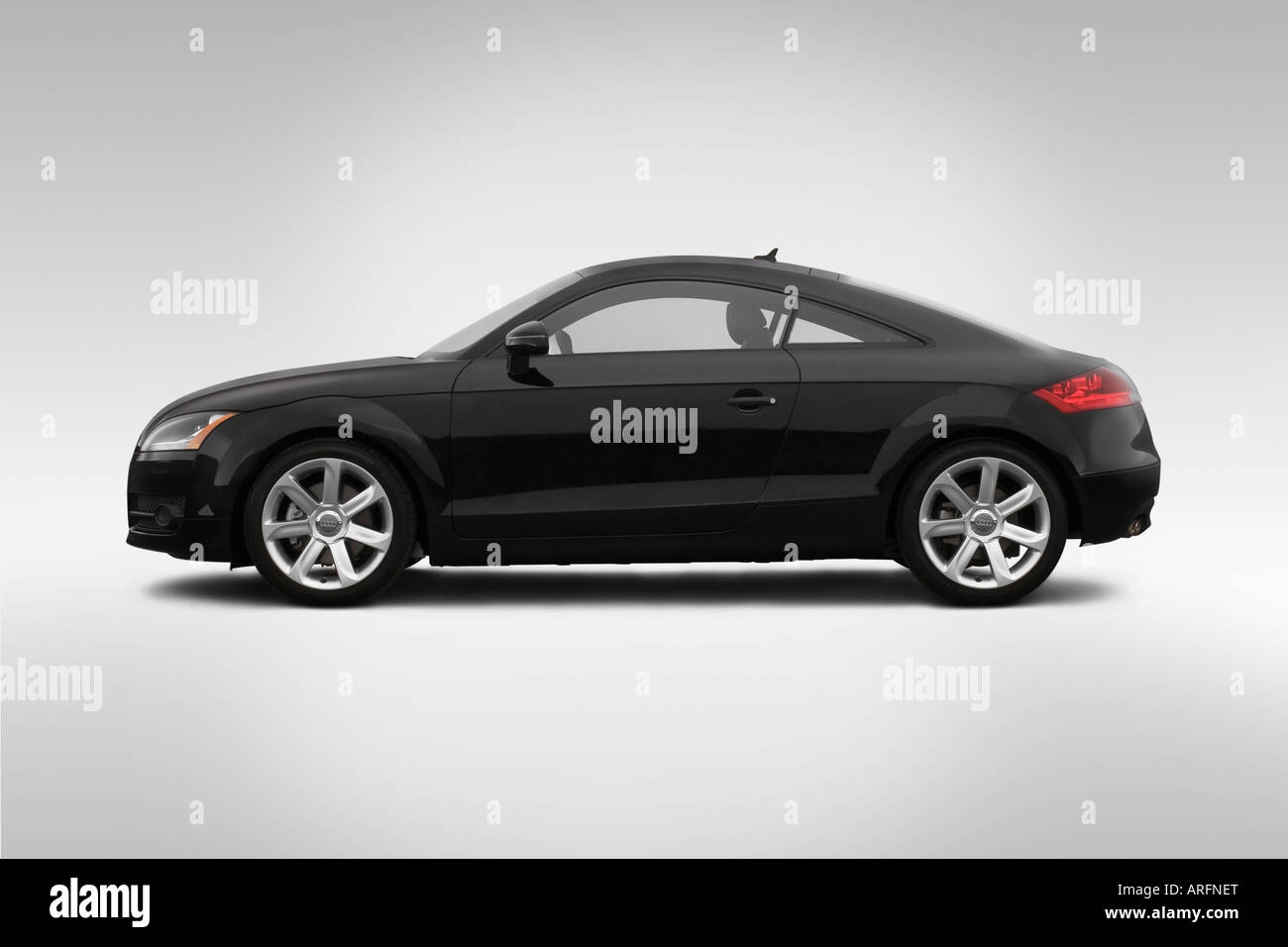 104351 0001 hi-res stock photography and images - Alamy