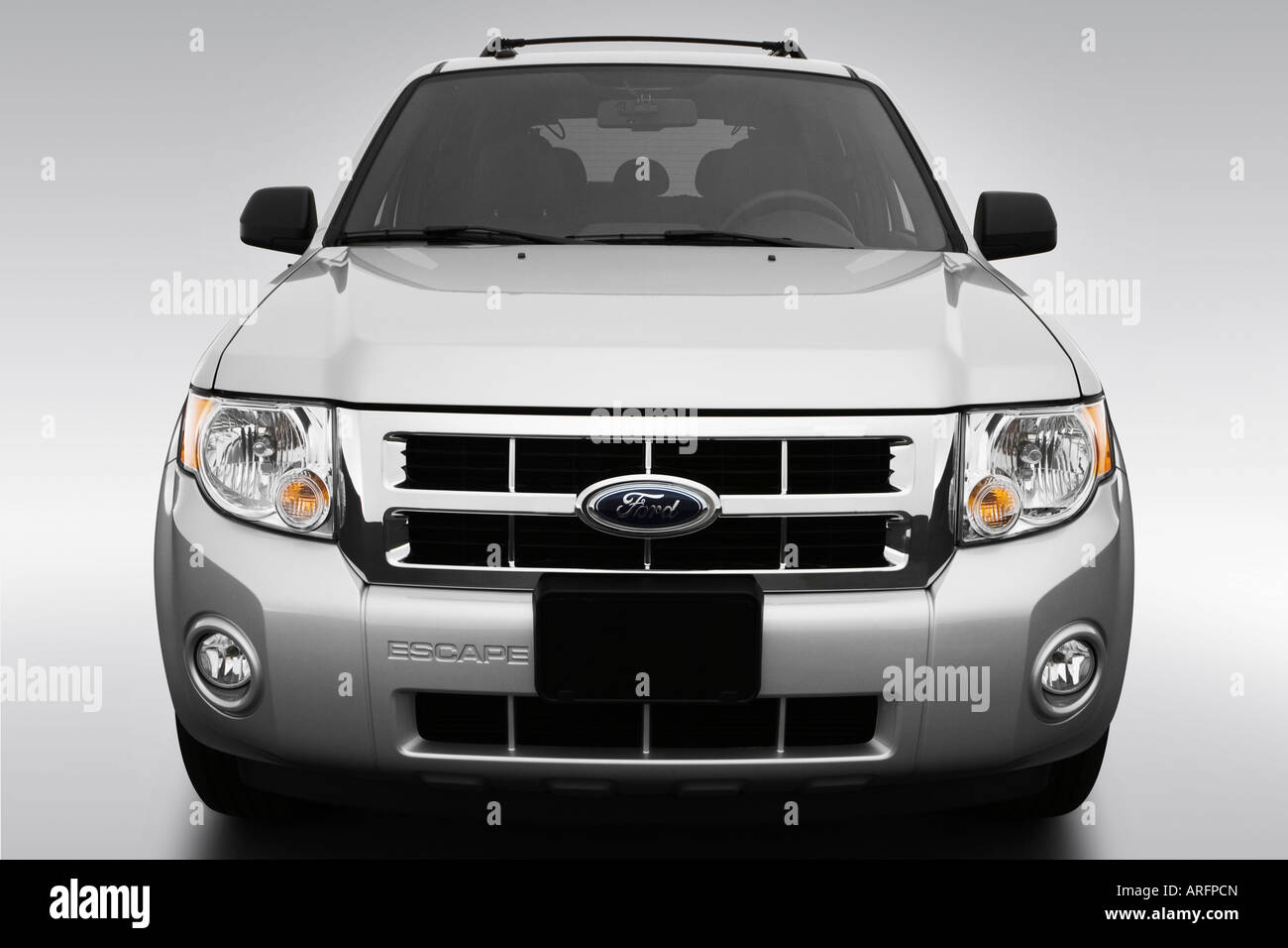 2008 Ford Escape XLT in Silver - Low/Wide Front Stock Photo - Alamy