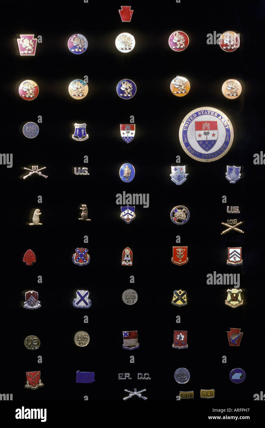 assorted military uniform buttons insignia Stock Photo - Alamy