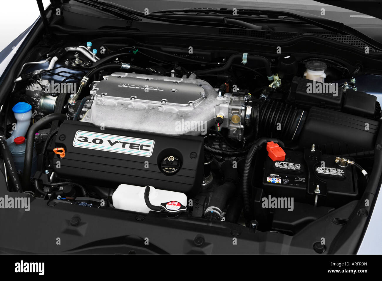 Honda v6 engine hi-res stock photography and images - Alamy