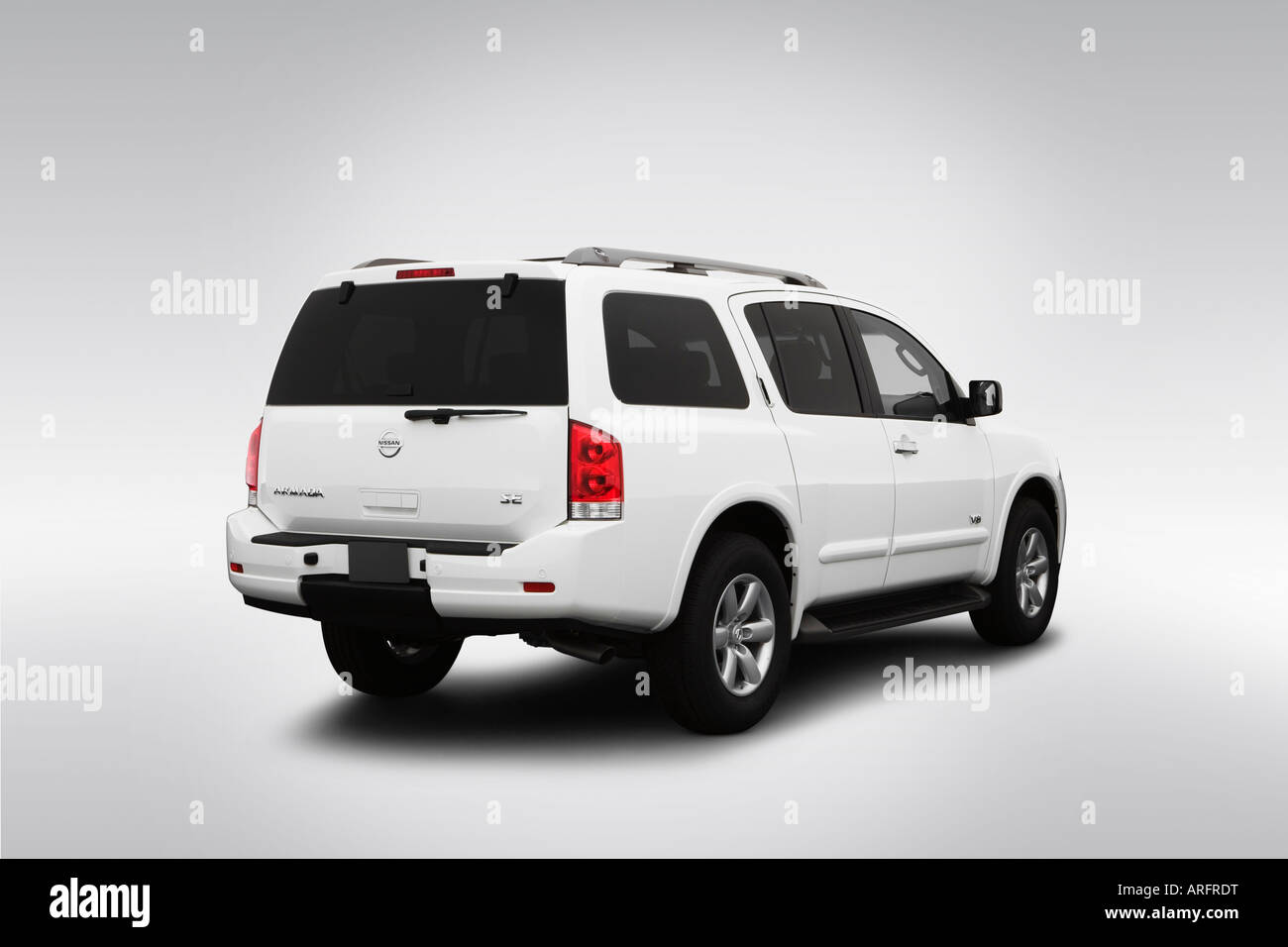 Nissan armada hi-res stock photography and images - Alamy