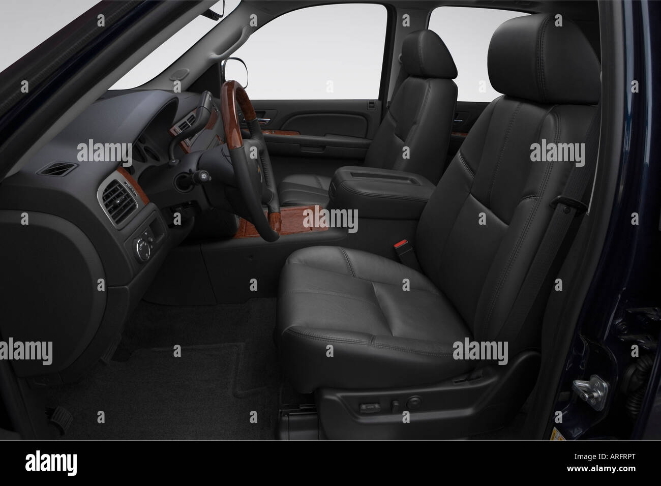 2007 Tahoe White Inside