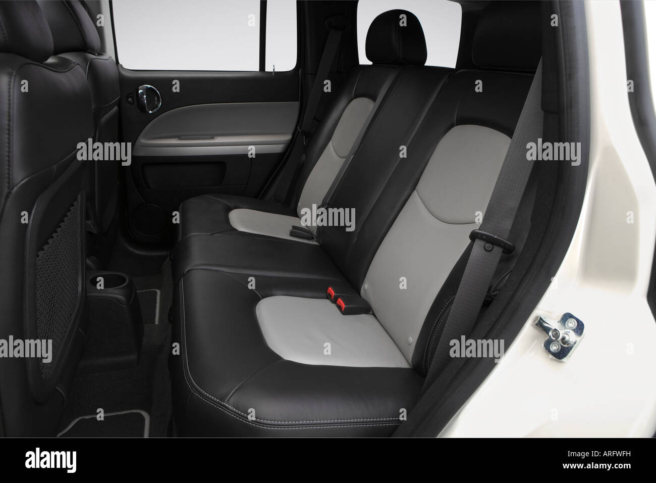 2007 Chevrolet HHR LT in Gray - Rear seats Stock Photo - Alamy