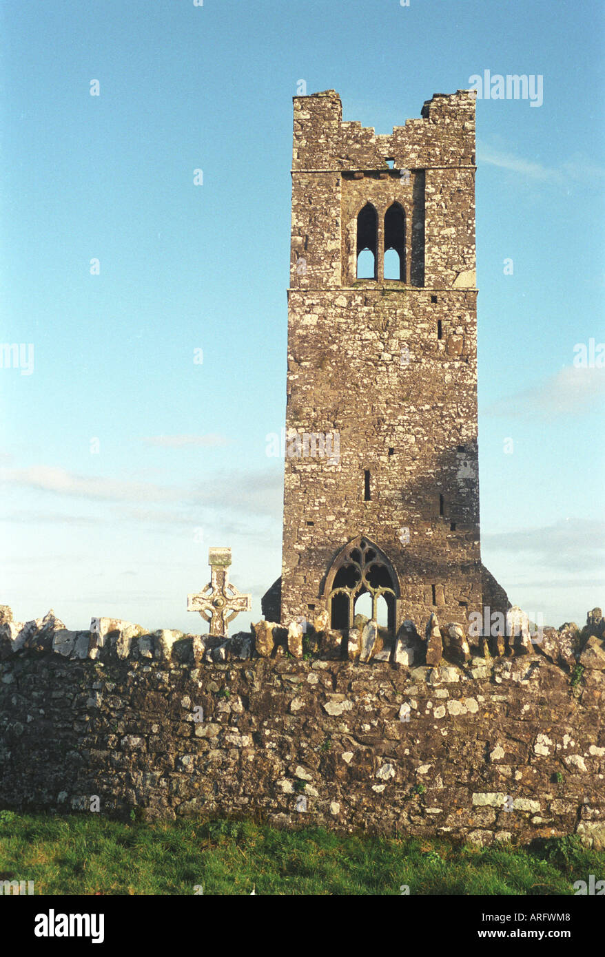 Slane abbey hi-res stock photography and images - Alamy