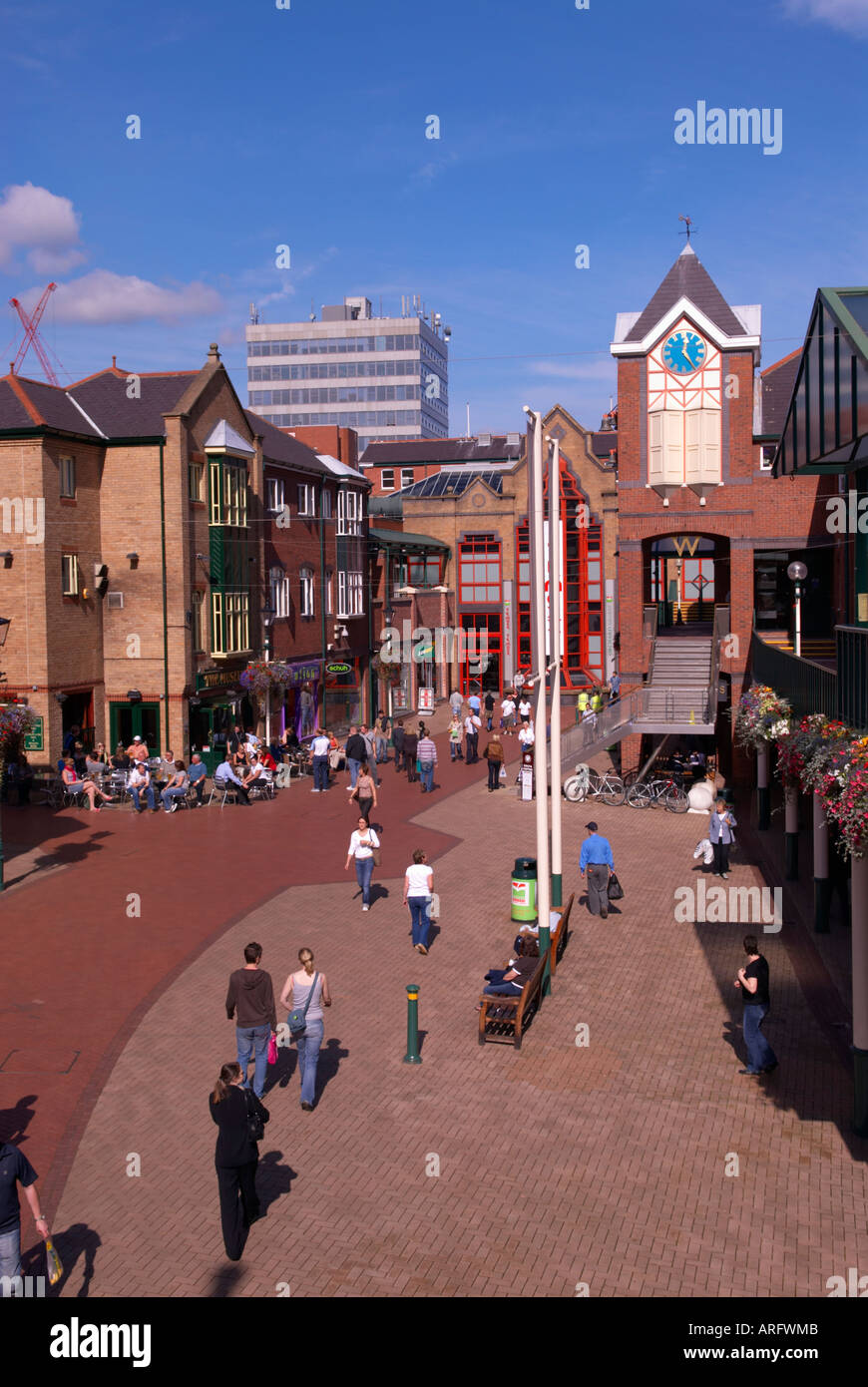 Orchard Square retail shopping area in Sheffield Stock Photo - Alamy