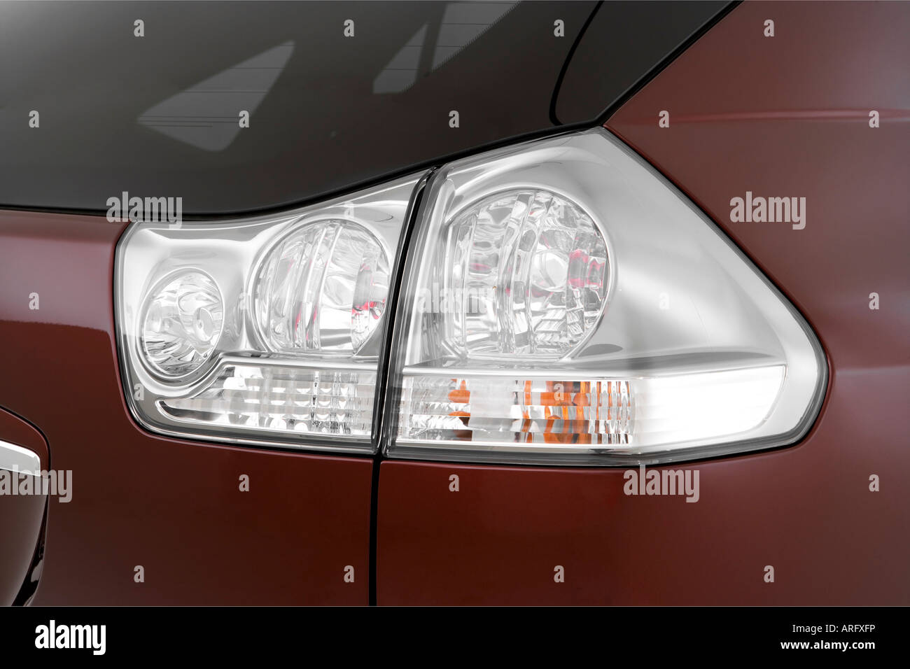 2008 Lexus RX 350 in Red - Tail light Stock Photo - Alamy