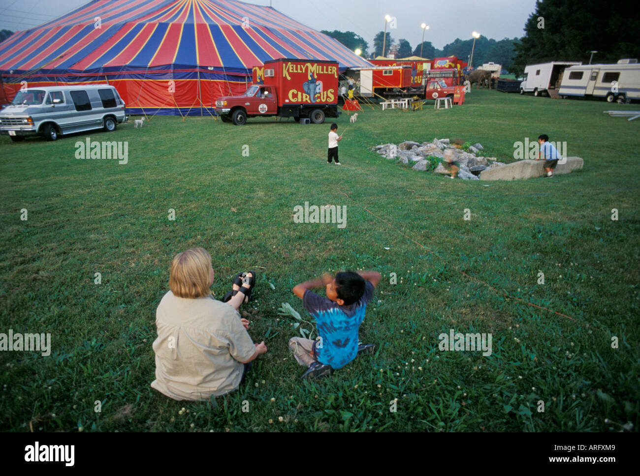 Kelly Miller Circus USA America American performers children playing ...