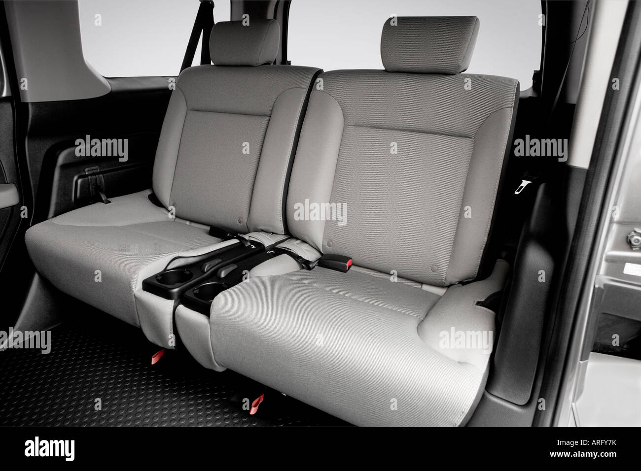2008 Honda Element EX in Gray - Rear seats Stock Photo - Alamy