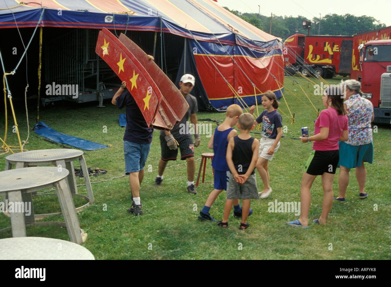 Usa animal circus ring hi-res stock photography and images - Alamy