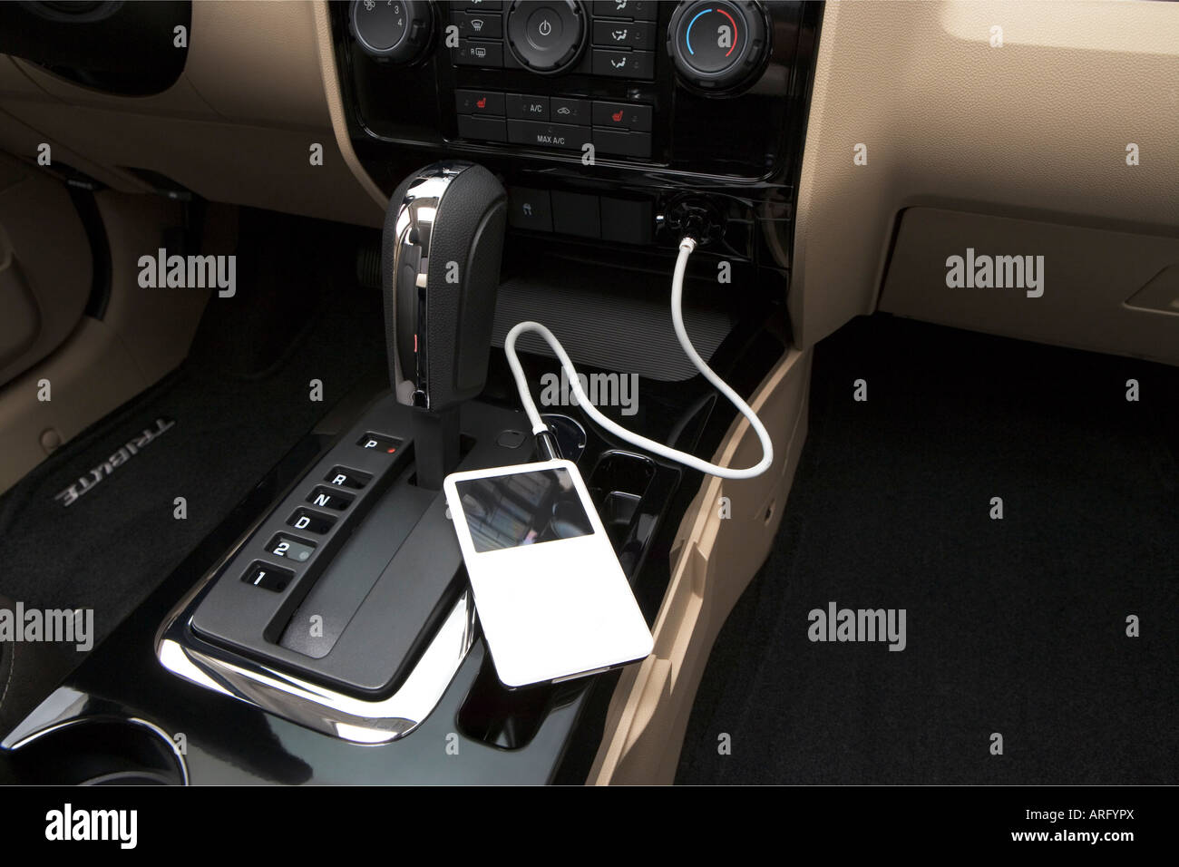 Mazda tribute hi-res stock photography and images - Alamy