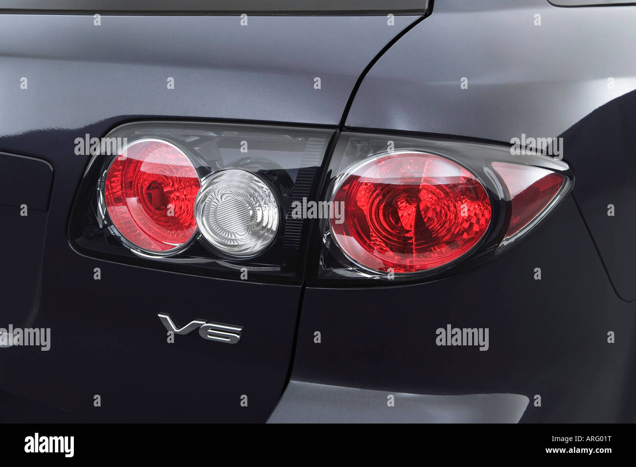 2007 Mazda MAZDA6 s Sport Value in Purple - Tail light Stock Photo - Alamy