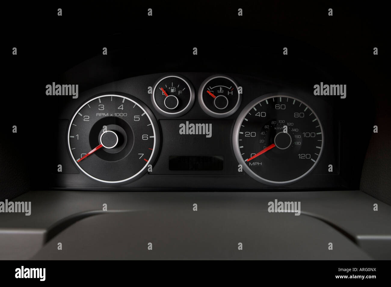 2007 Ford Fusion SEL V6 in Blue - Speedometer/tachometer Stock Photo ...