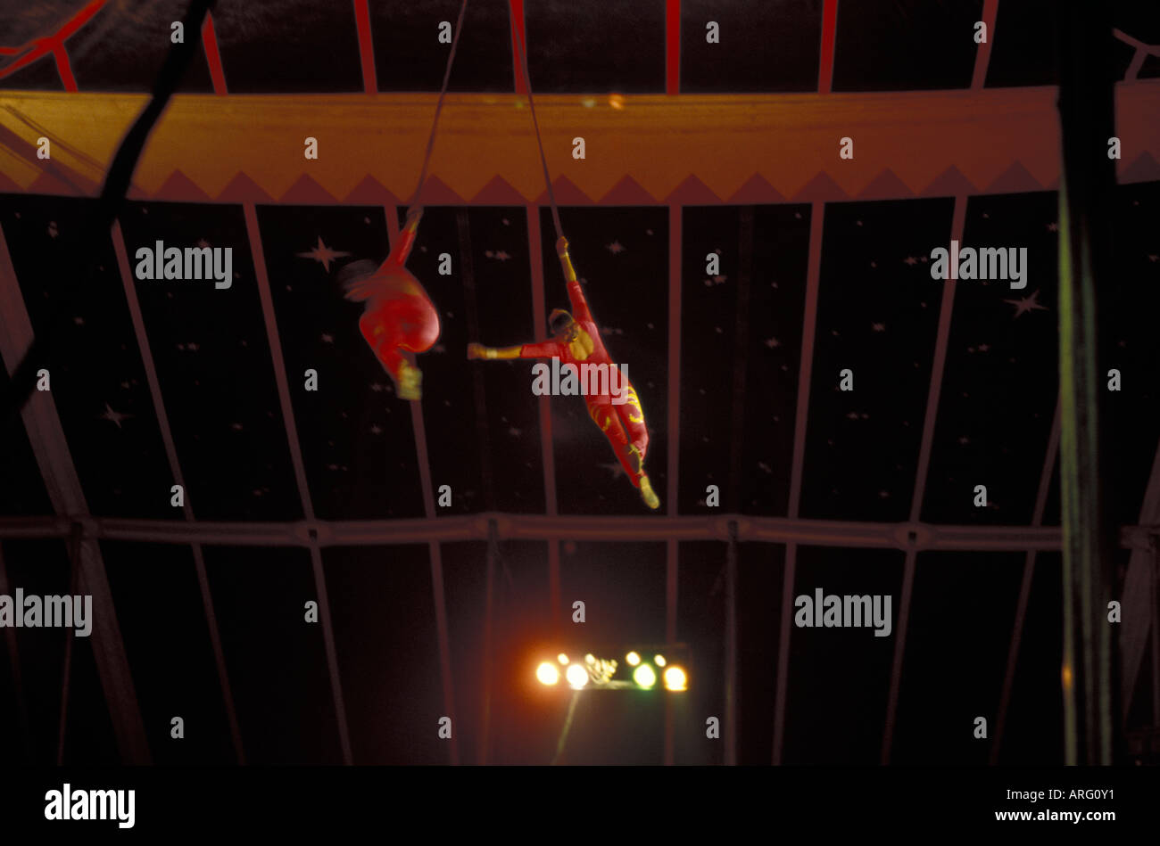 Aerialist performer hi-res stock photography and images - Alamy