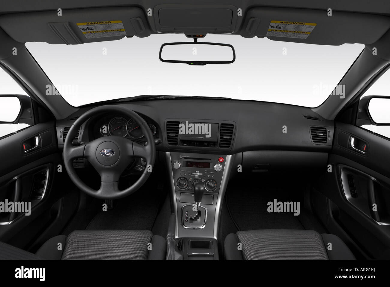 2007 Subaru Outback 2.5i Basic in Silver - Dashboard, center console ...