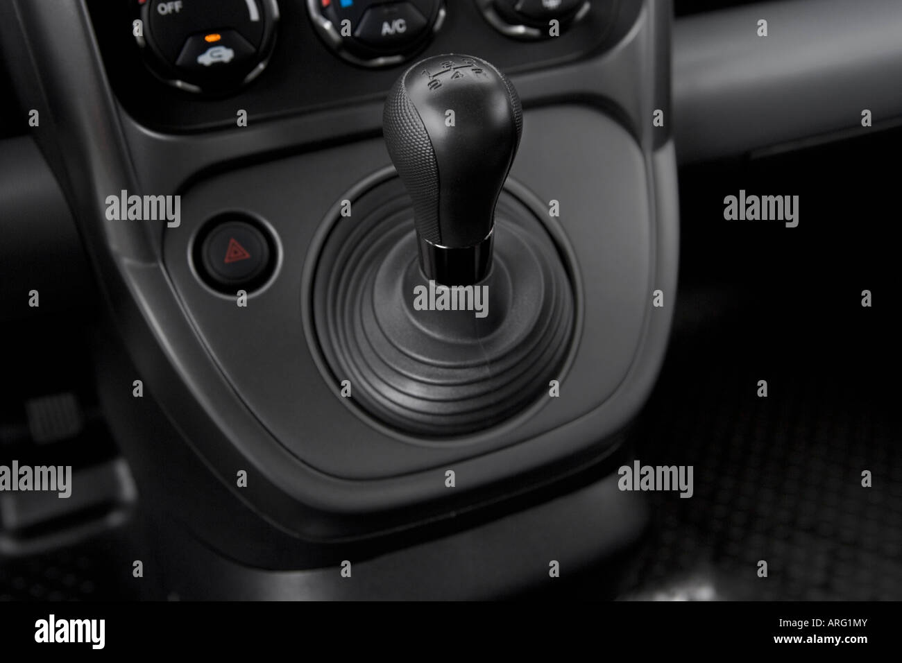 2007 Honda Element EX in Silver - Gear shifter/center console Stock ...