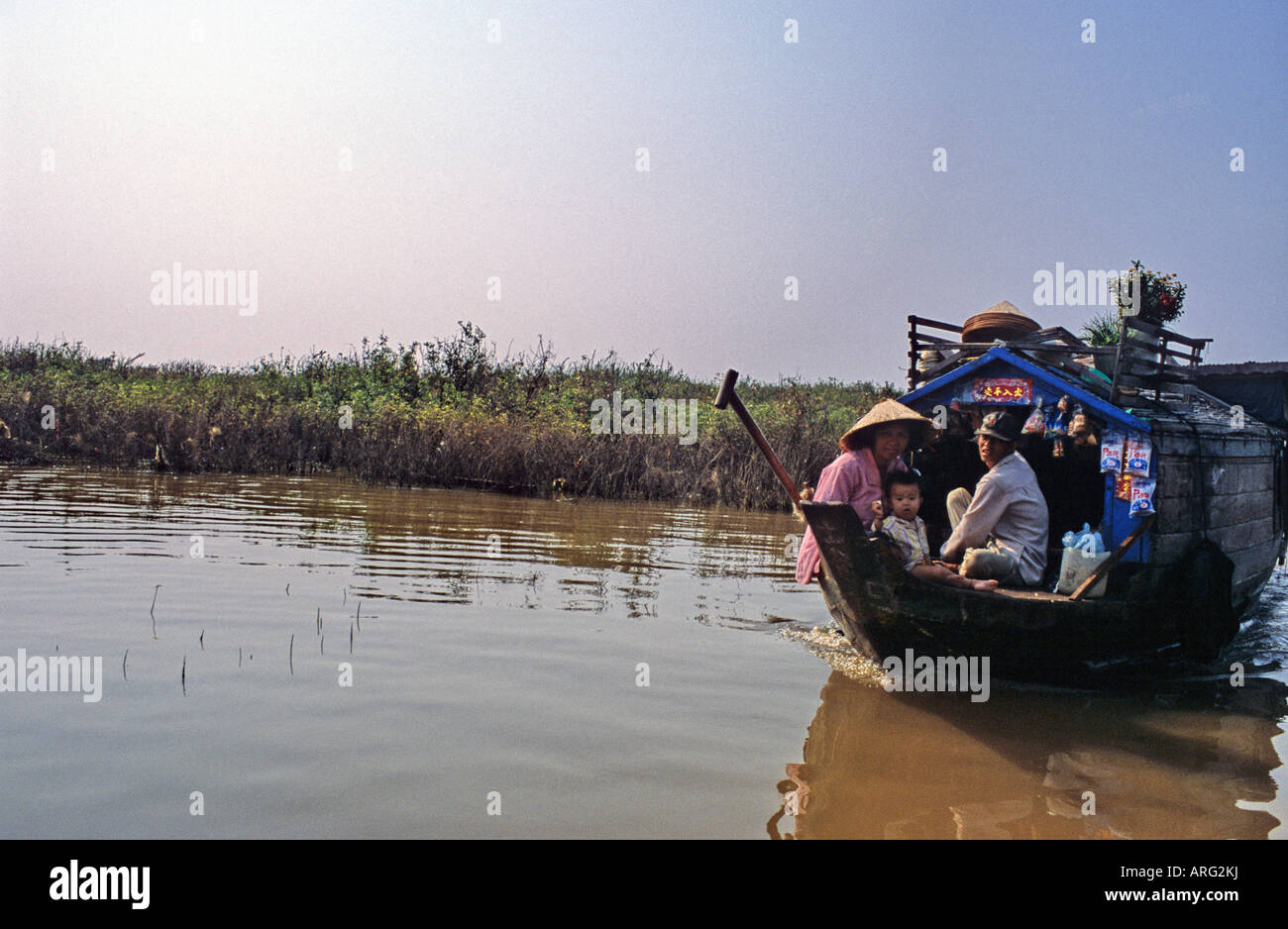 Vietnamese boat people hi-res stock photography and images - Alamy