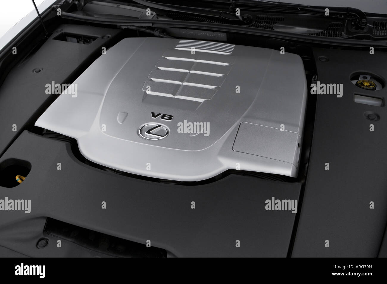 2007 Lexus LS 460 in White - Engine Stock Photo - Alamy