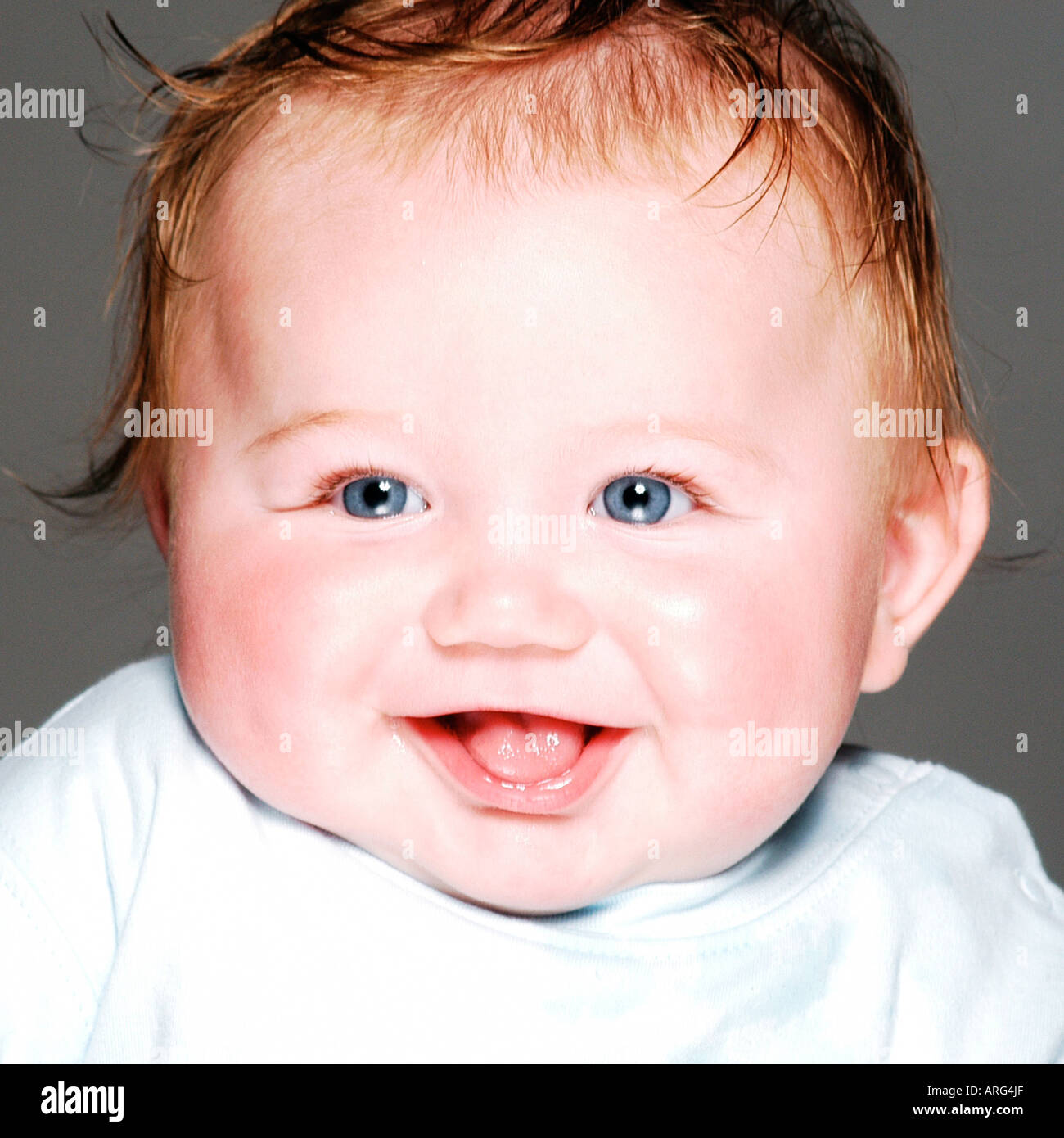 Babyfaced hi-res stock photography and images - Alamy