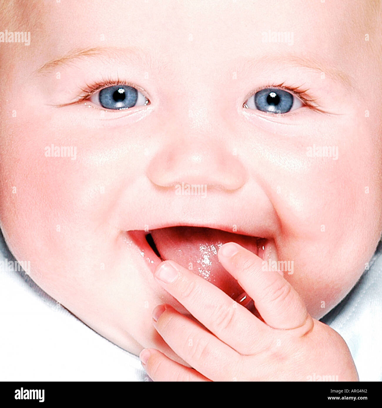 Babyfaced hi-res stock photography and images - Alamy