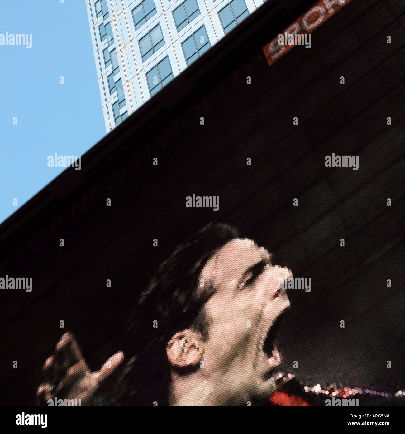 Giant led screen hi-res stock photography and images - Alamy