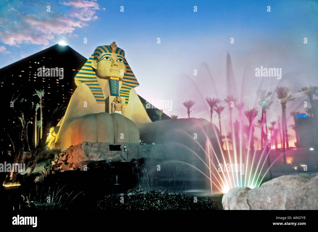 Fountain of illusion hi-res stock photography and images - Alamy