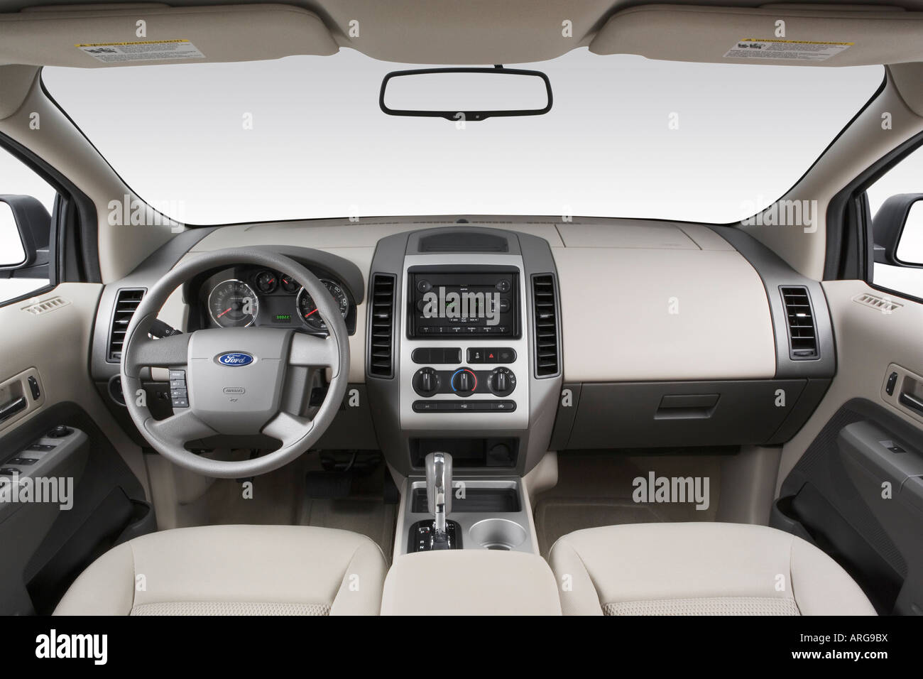 2007 Ford Edge SE in Black - Dashboard, center console, gear shifter ...