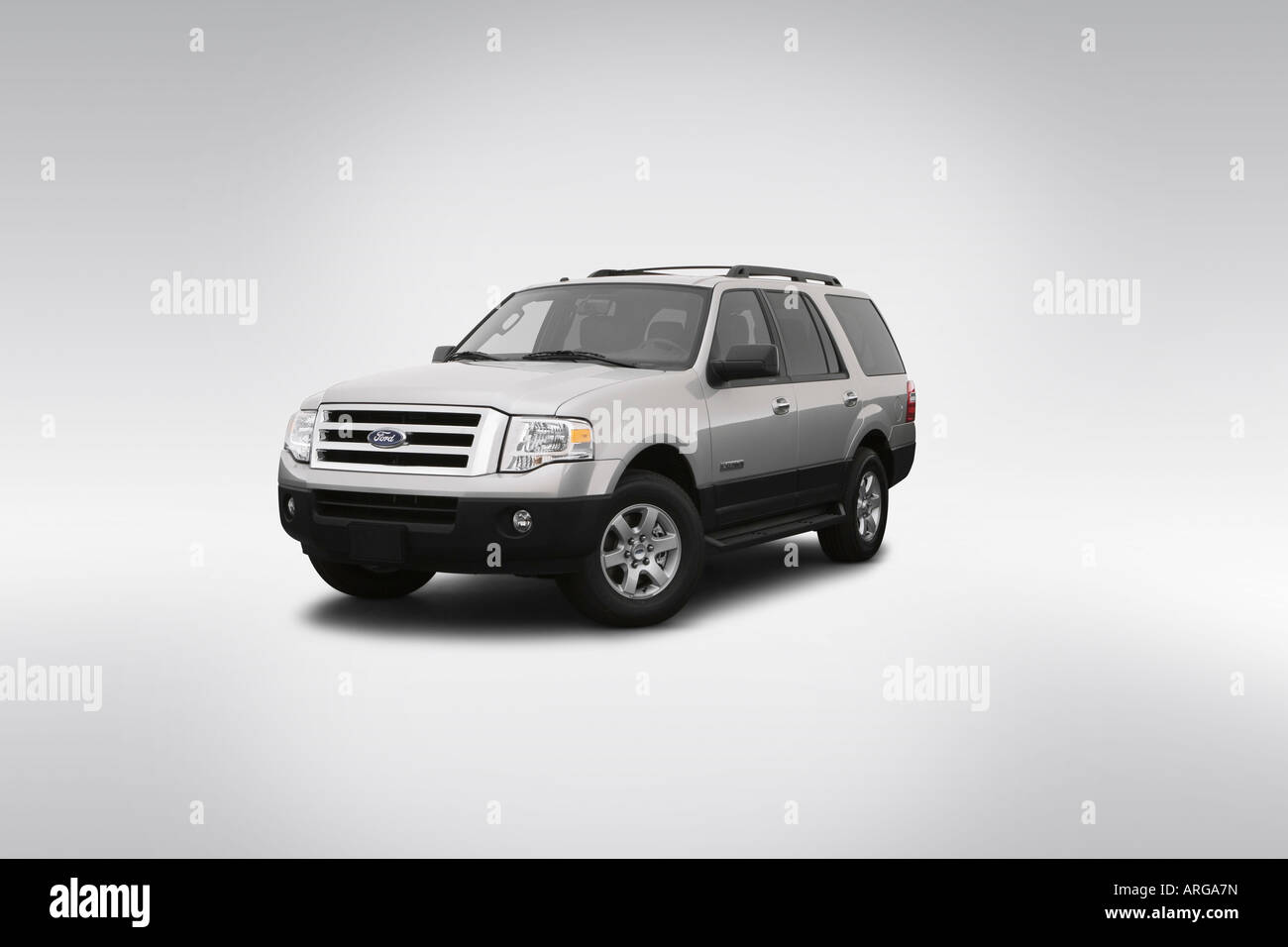 2007 ford expedition xlt in hi-res stock photography and images - Alamy