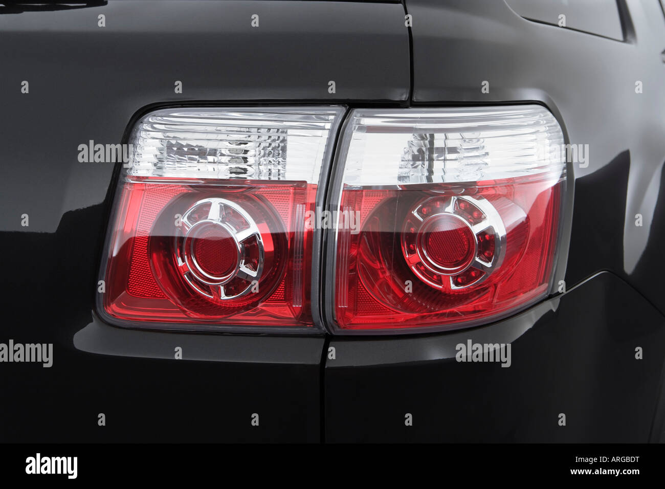 2007 GMC Acadia SLE in Gray - Tail light Stock Photo - Alamy