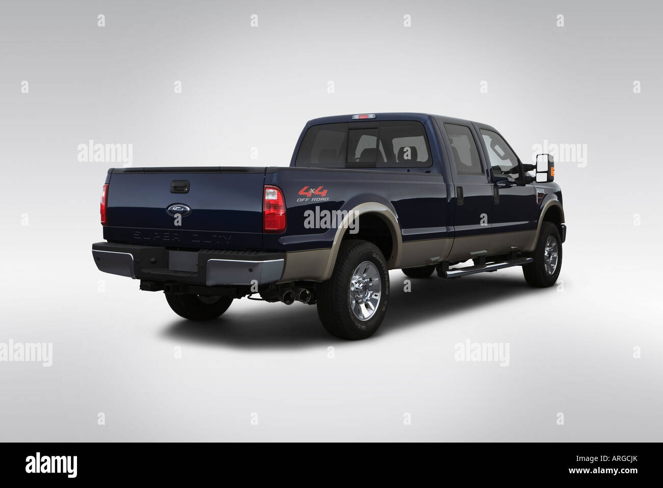 2008 Ford F-250 SD Lariat in Blue - Rear angle view Stock Photo - Alamy