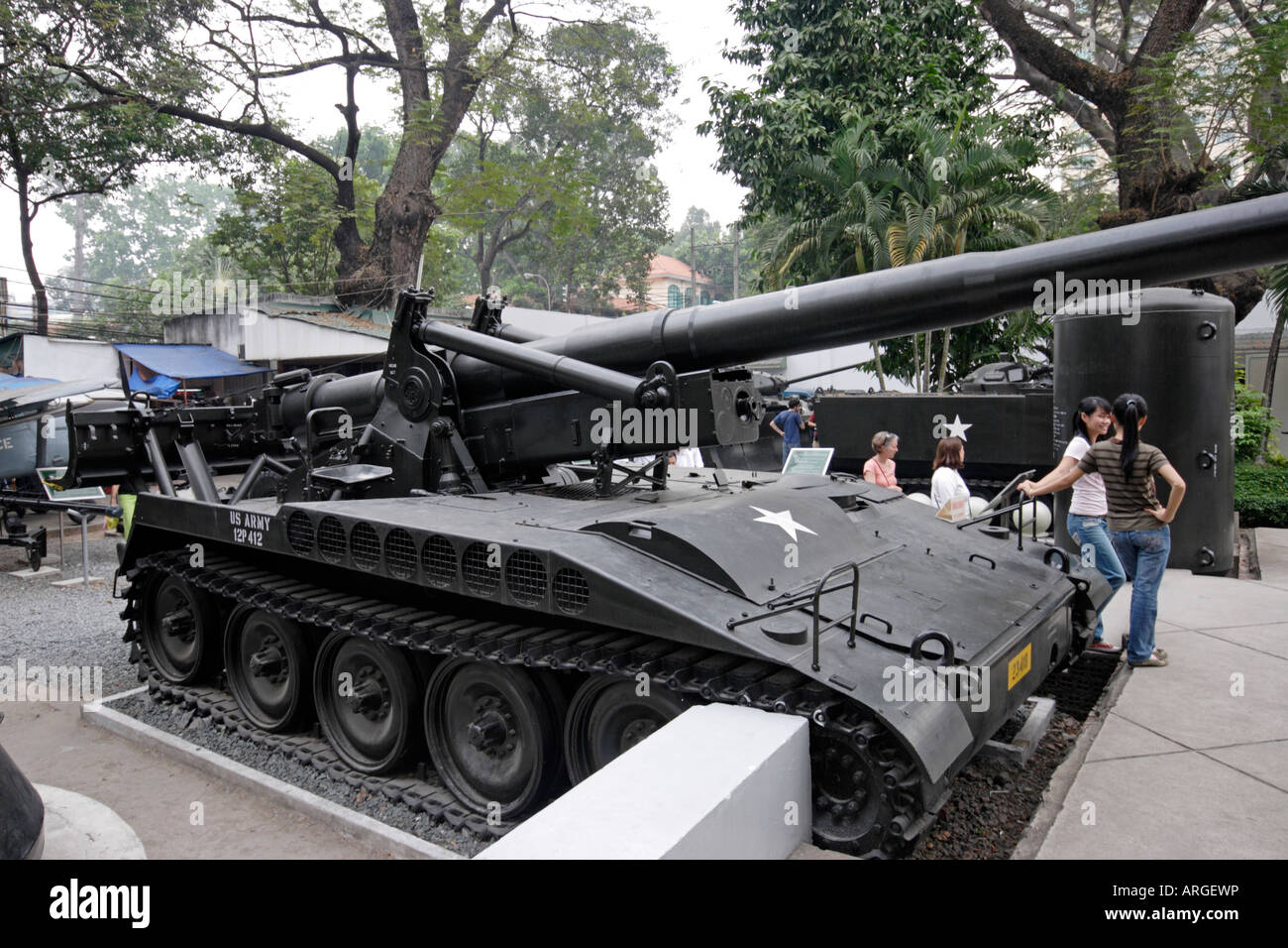USA Self propelled artillery at War Remnants Museum in Ho Chi Minh City ...