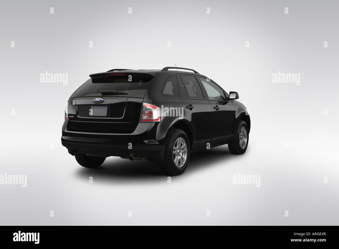 2007 Ford Edge SE in Black - Rear angle view Stock Photo - Alamy