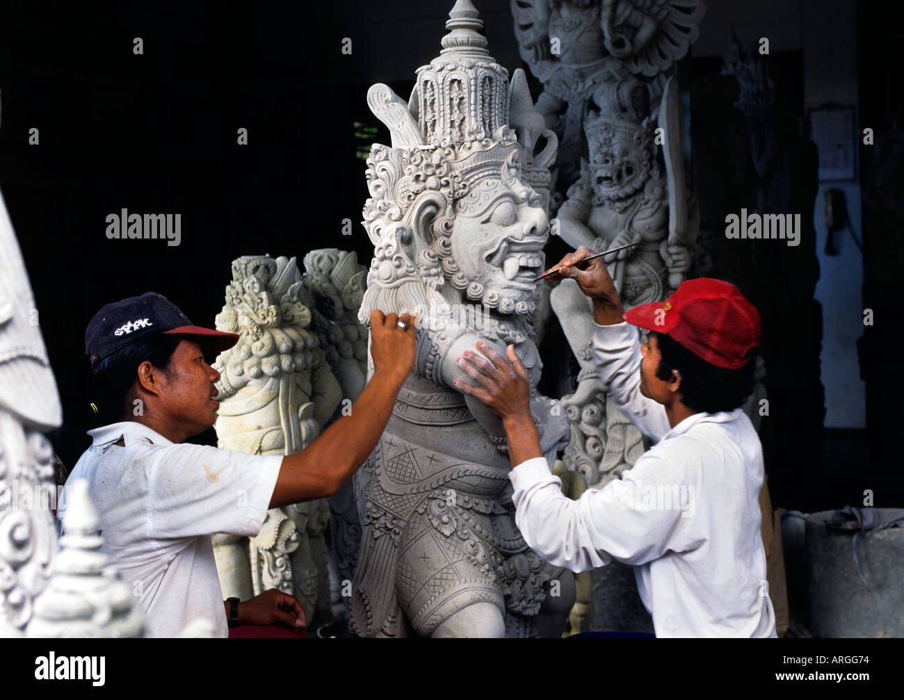 Indonesia Bali Ubud Art Sculpture Painting Shop Stock Photo - Alamy