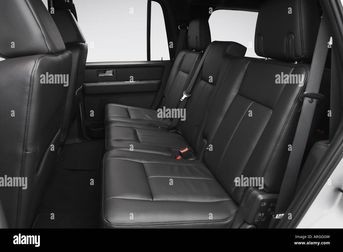 2007 ford expedition xlt in hi-res stock photography and images - Alamy